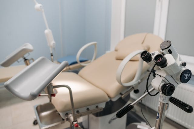 Exam Tables vs Treatment Tables: Key Differences You Must Know